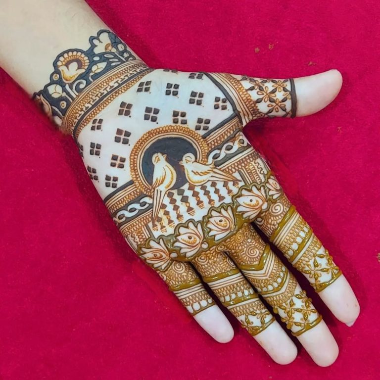 10 Amazing Diwali Mehndi Designs For Your Hands