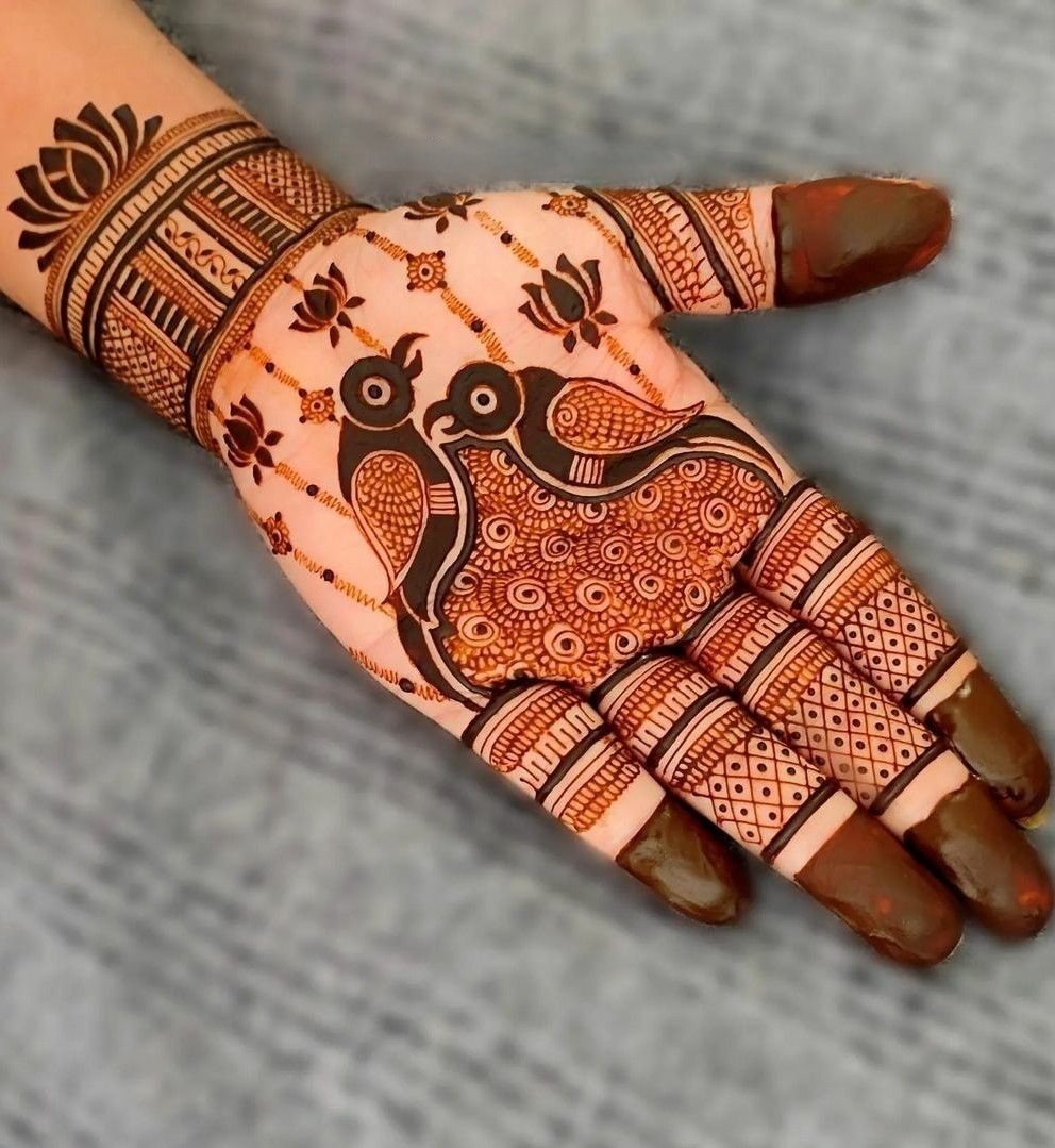 10 Amazing Diwali Mehndi Designs For Your Hands